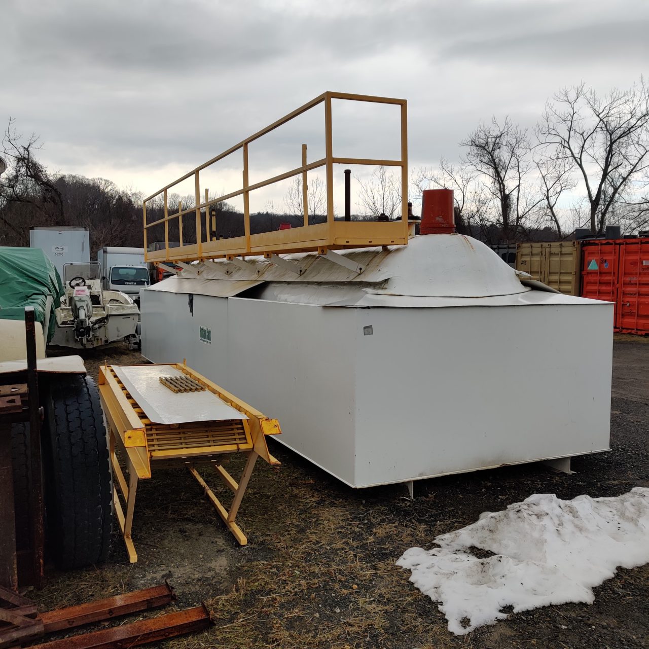 4,000 Gallon Single Wall Tank w/ Dike (#170777)